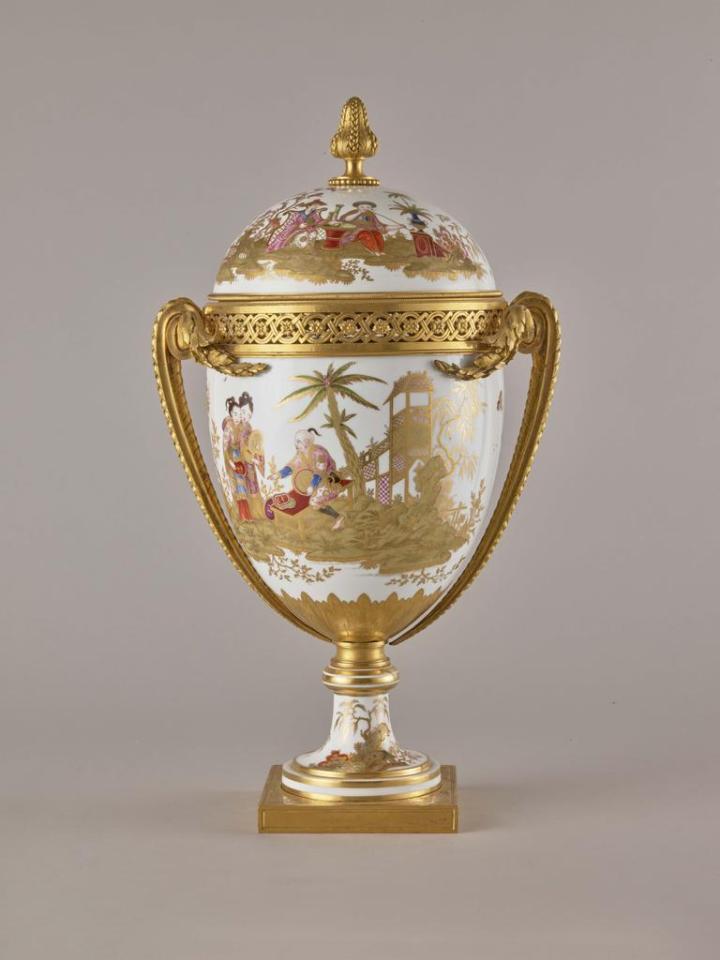Exhibition | Porcelain from Versailles: Vases for a King & Queen | Enfilade